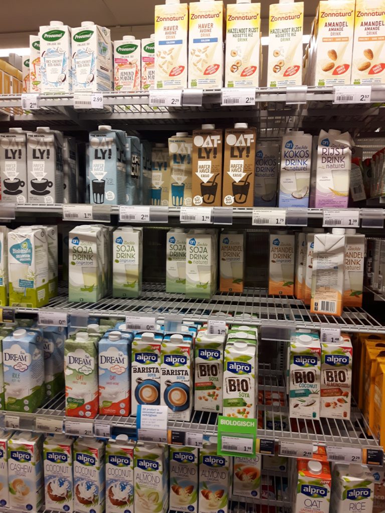 Alles wat je moet weten over plantaardige melk - VeganChallenge